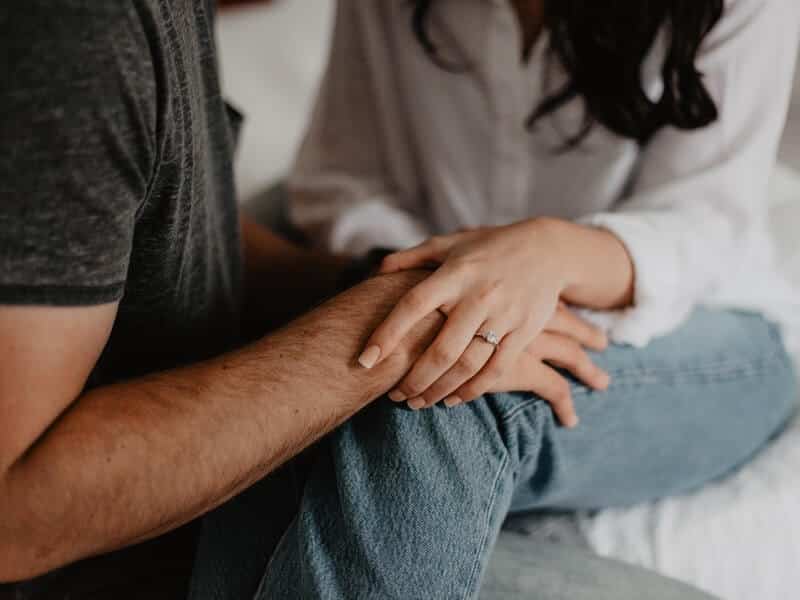 5 tiny ways to get closer to your partner - When Women Inspire